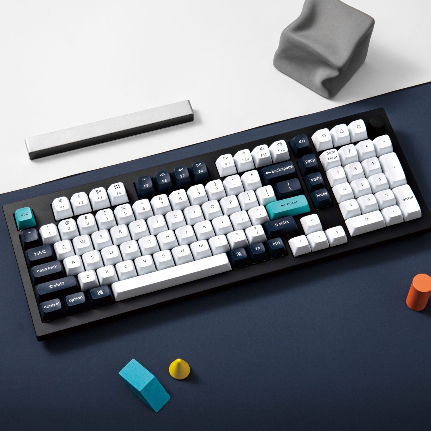 Keychron Q5M-M1 QMK/VIA Wireless Custom Keyboard – Black – Soundtech Online